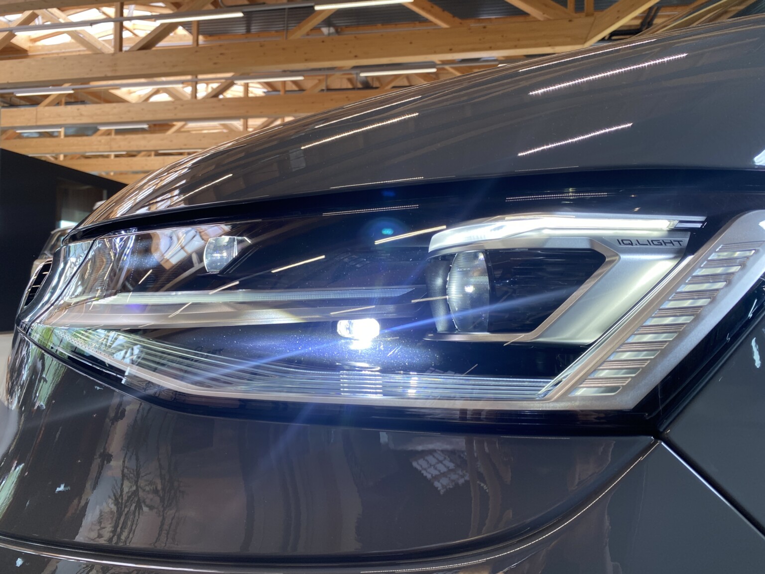 IQ.LIGHT Matrix Scheinwerfer von VW im Detail